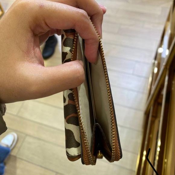 Tory Burch | Bags | New Tory Burch Emerson Keychain Wallet Cardholder ...